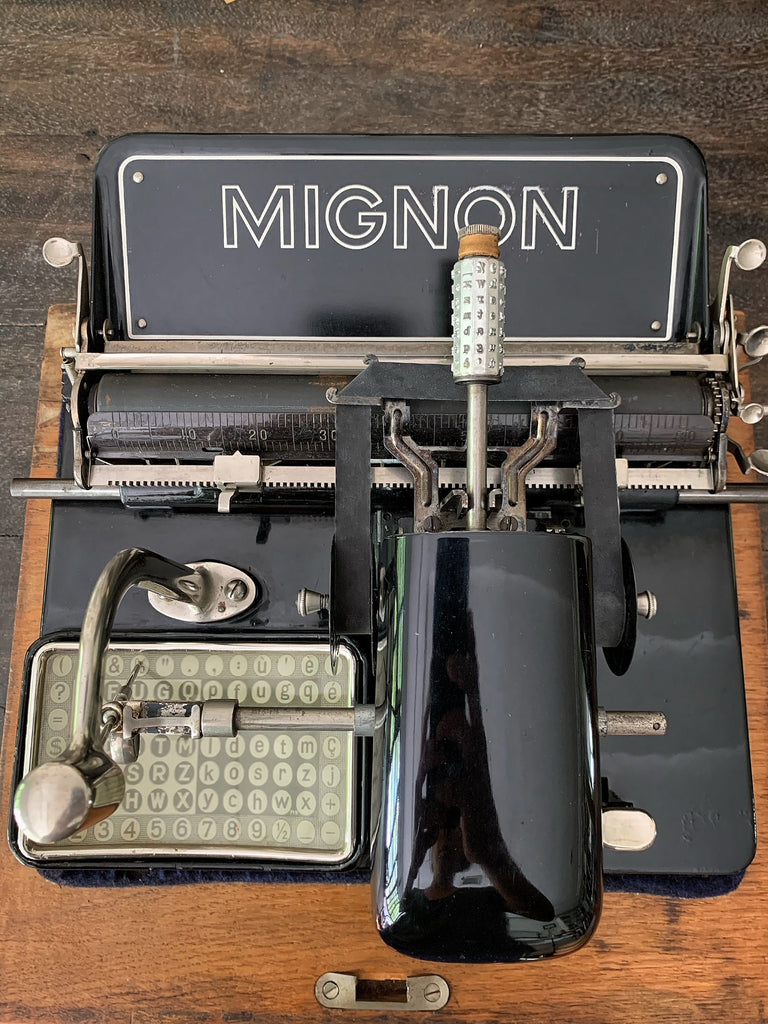 1920 Mignon 4 Index Typewriter (Germany) – The Curious Artisan